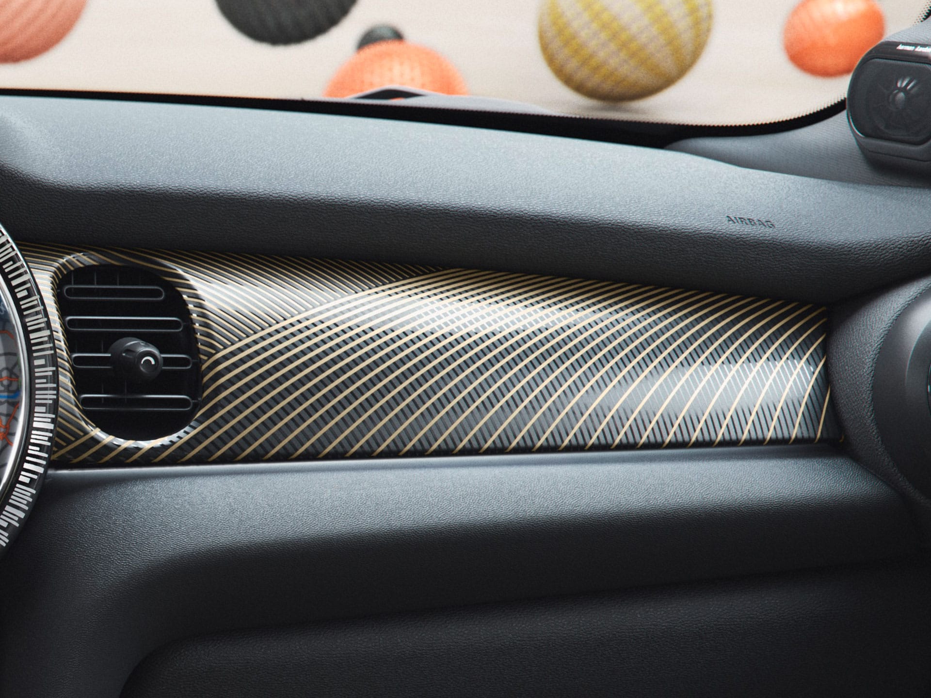 MINI RESOLUTE EDITION | MINI.CO.TH